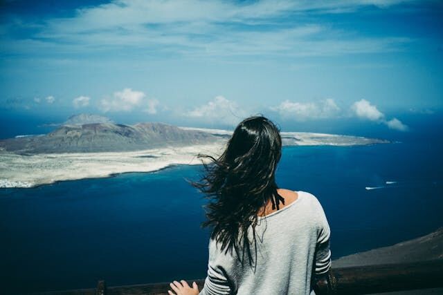 How Big Is Lanzarote? 🏖️Size, Distances & Travel Tips